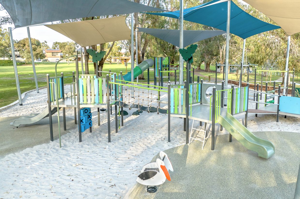 Jackadder Lake Playground - Projects - Moduplay